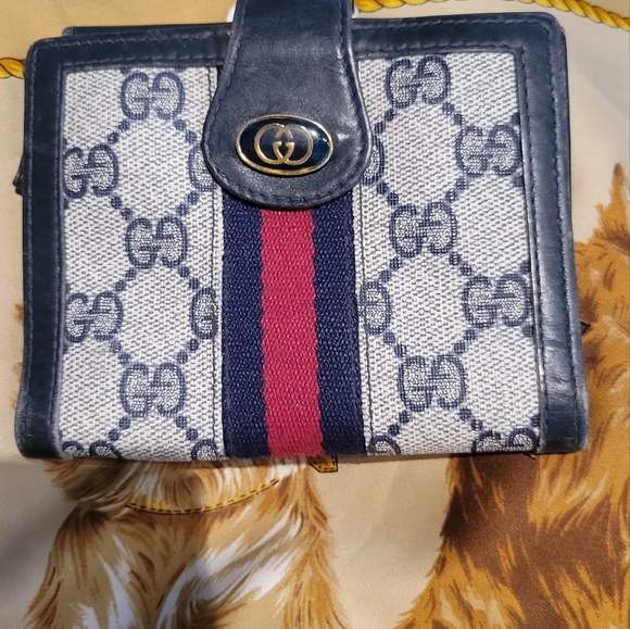 Gucci | Bags | Gucci Navy Gg Supreme Ophidia Coated Canvas Bifold ...